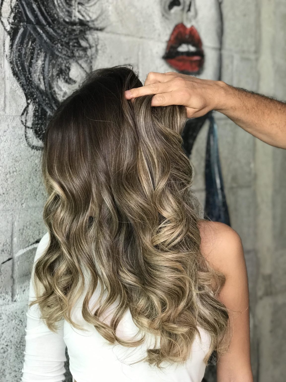Beauty Salon & Hair Stylist in Palm Jumeirah, Dubai, UAE